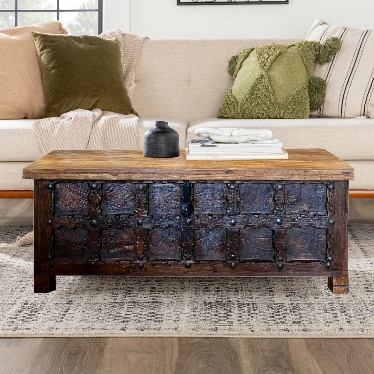 Vintage Reverie: Exploring Eclectic Decor & Creative Design with Vinta